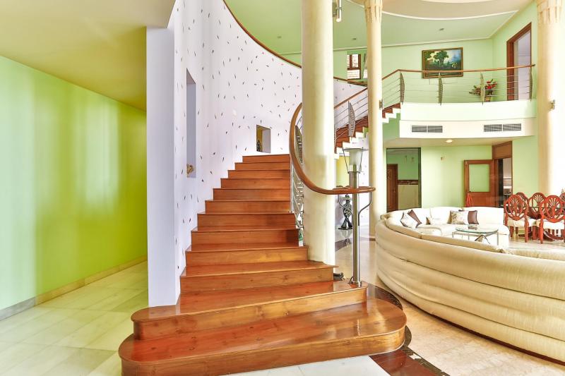 HOUSE INTO THE GARDEN | Shilanyas Design Consultants