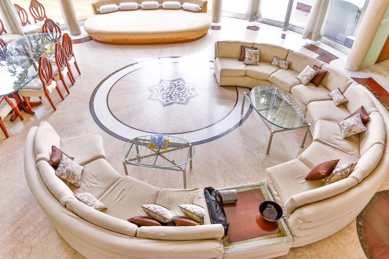 HOUSE INTO THE GARDEN | Shilanyas Design Consultants