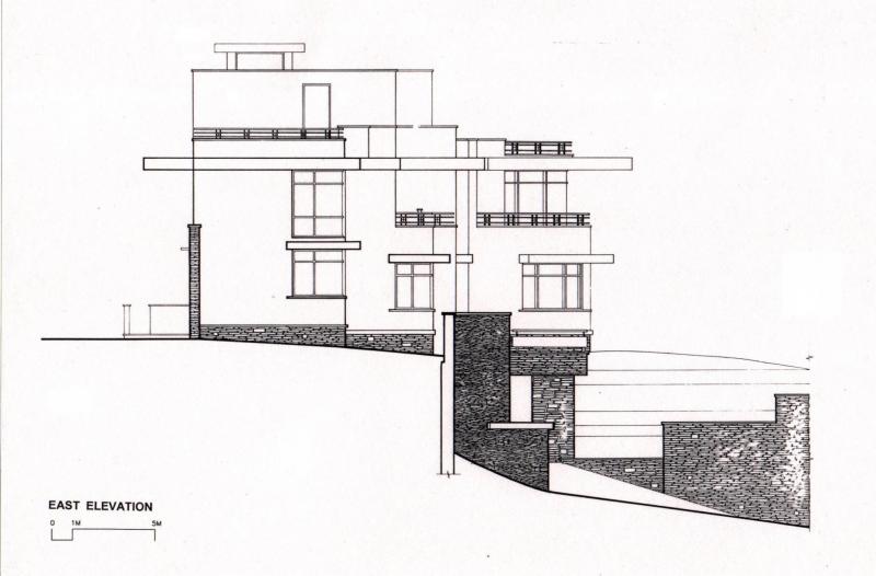 HOUSE NEGOTIATING A HILL | Shilanyas Design Consultants